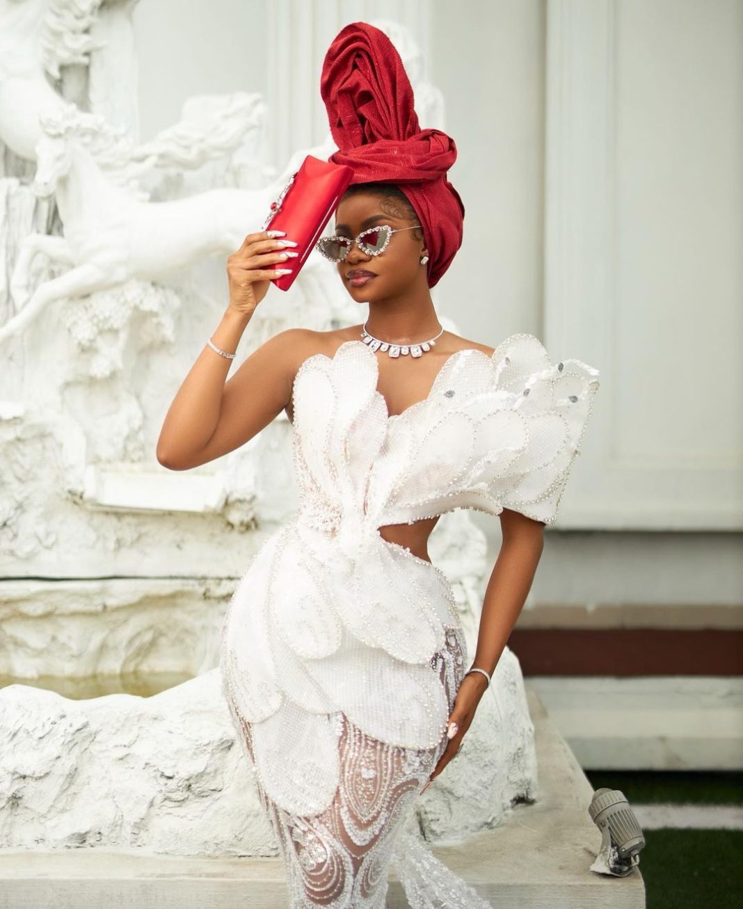 Priscilla Ajoke Ojo Wears Her Most Ethereal Look Yet - LEURR Nigeria