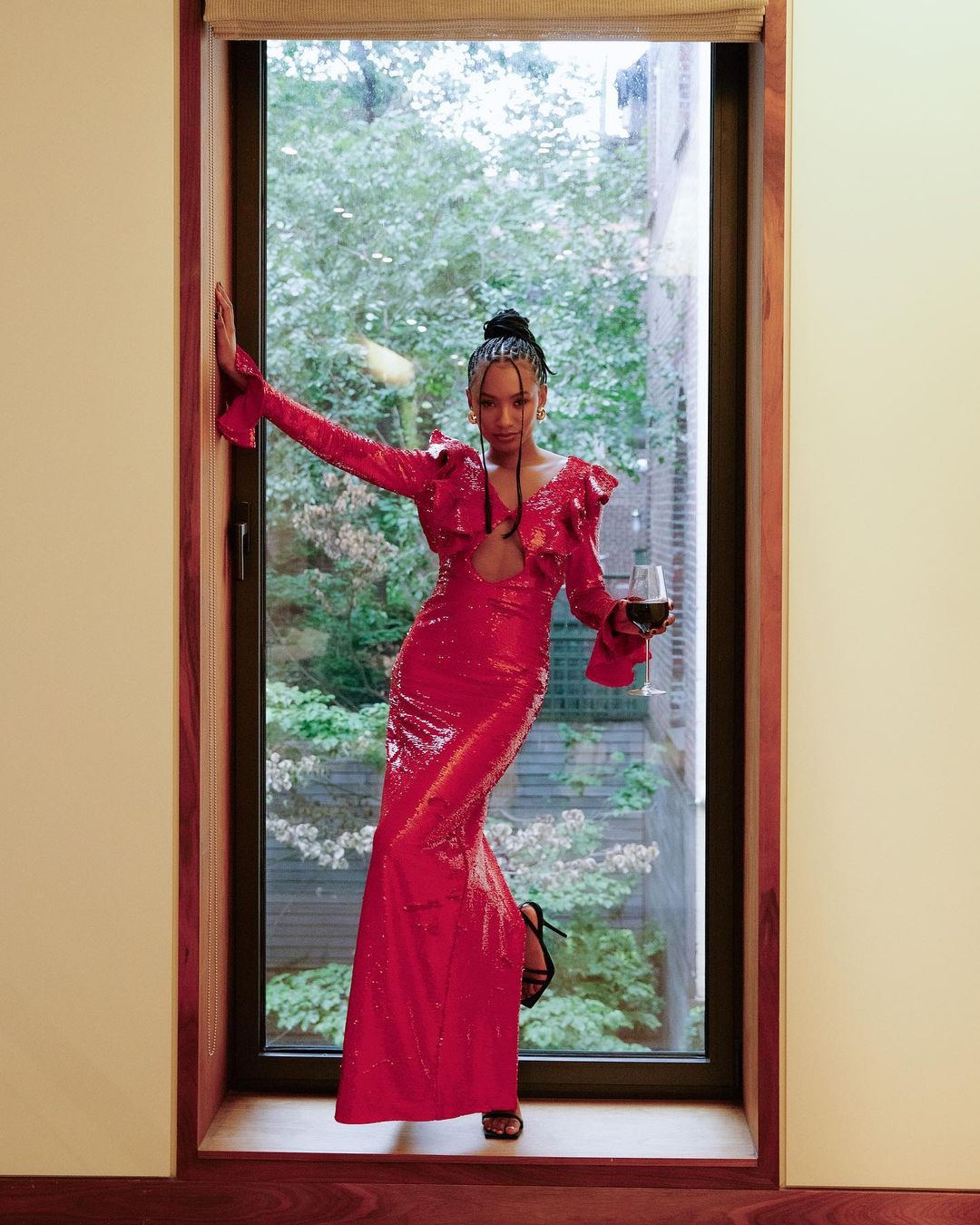 Temi Otedola Evokes Bombshell glamour At PatBo NWFW Show - LEURR Nigeria