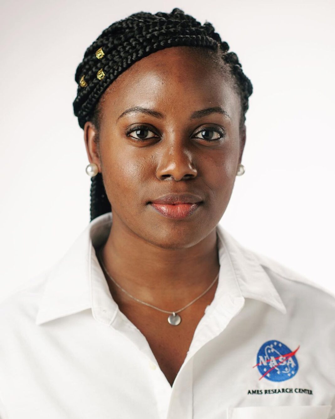Meet Wendy Okolo -The First Black Woman To Earn A PhD in Aerospace ...