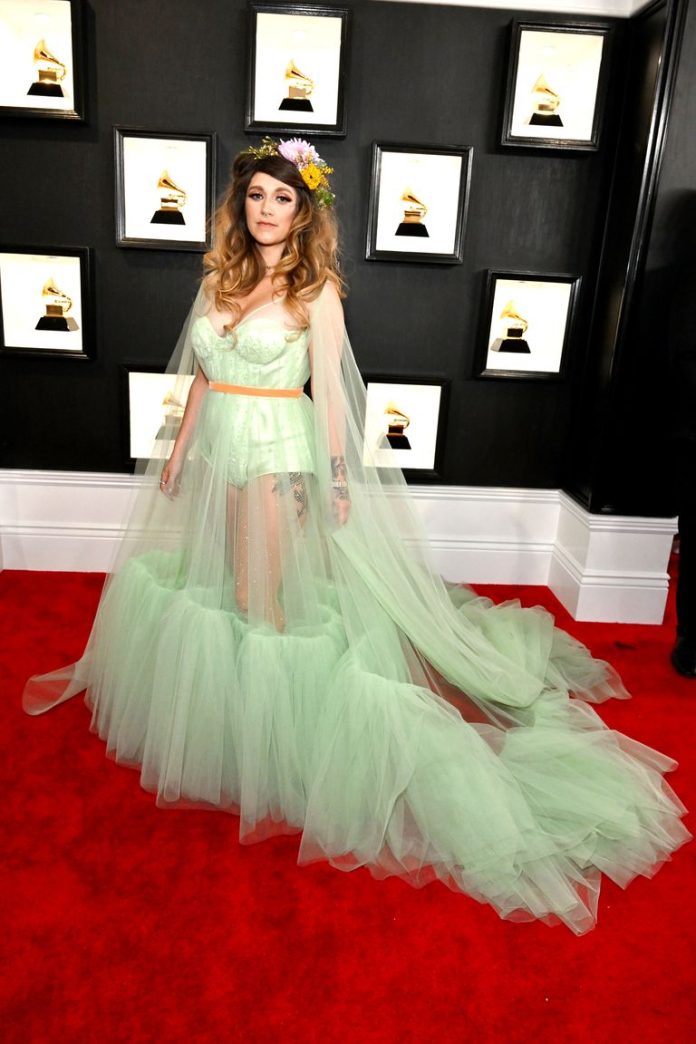 The 65th Annual Grammy Awards: Every Red-Carpet Look - leurr