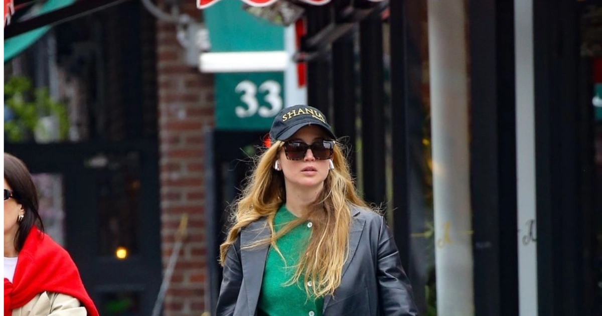 Jennifer Lawrence Adds A Sporty-prep Twist To Her New York City Uniform ...