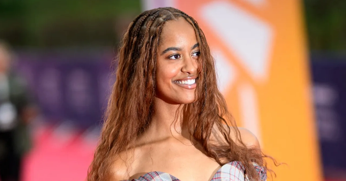 Michelle Obama Speaks Out on Why Daughter Malia Dropped the Obama ...