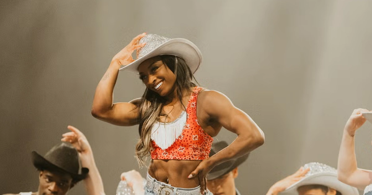 Simone Biles Wraps Up GOAT Season with Heartfelt Six-Word Goodbye - leurr