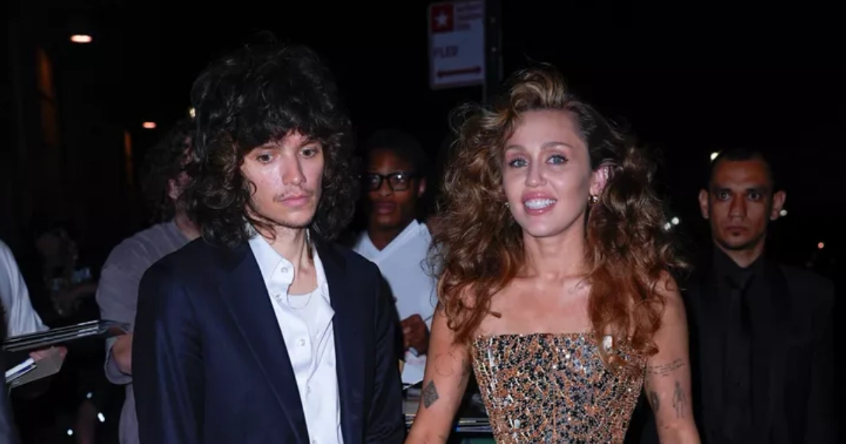 Miley Cyrus and Maxx Morando Serve Synchronized Rock-Star Curls—and ...